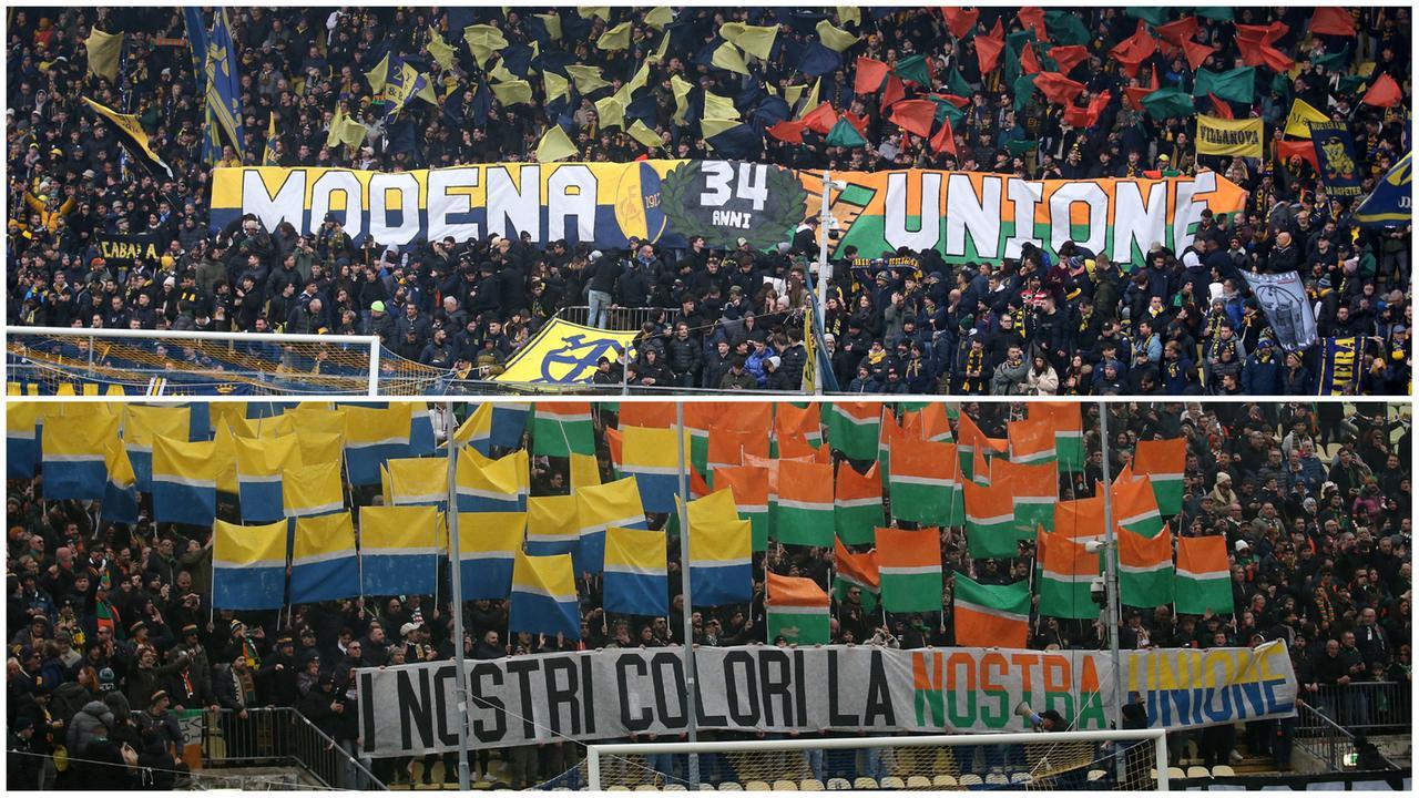 Modena-Venezia, coreografie e spettacolo dei tifosi al Braglia per ...