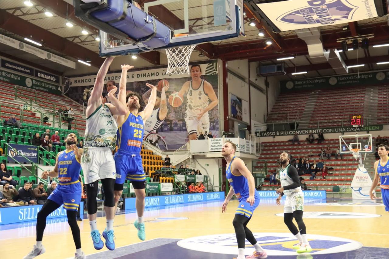 La Dinamo fa paura al Peristeri, ma alla fine vincono i greci: 76-81 ...
