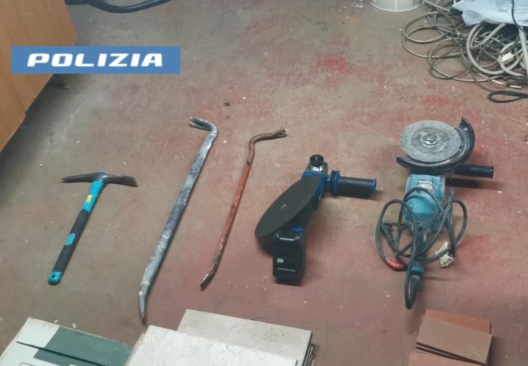 Cagliari, colpo da 300mila in un appartamento: arrestato Michael ...