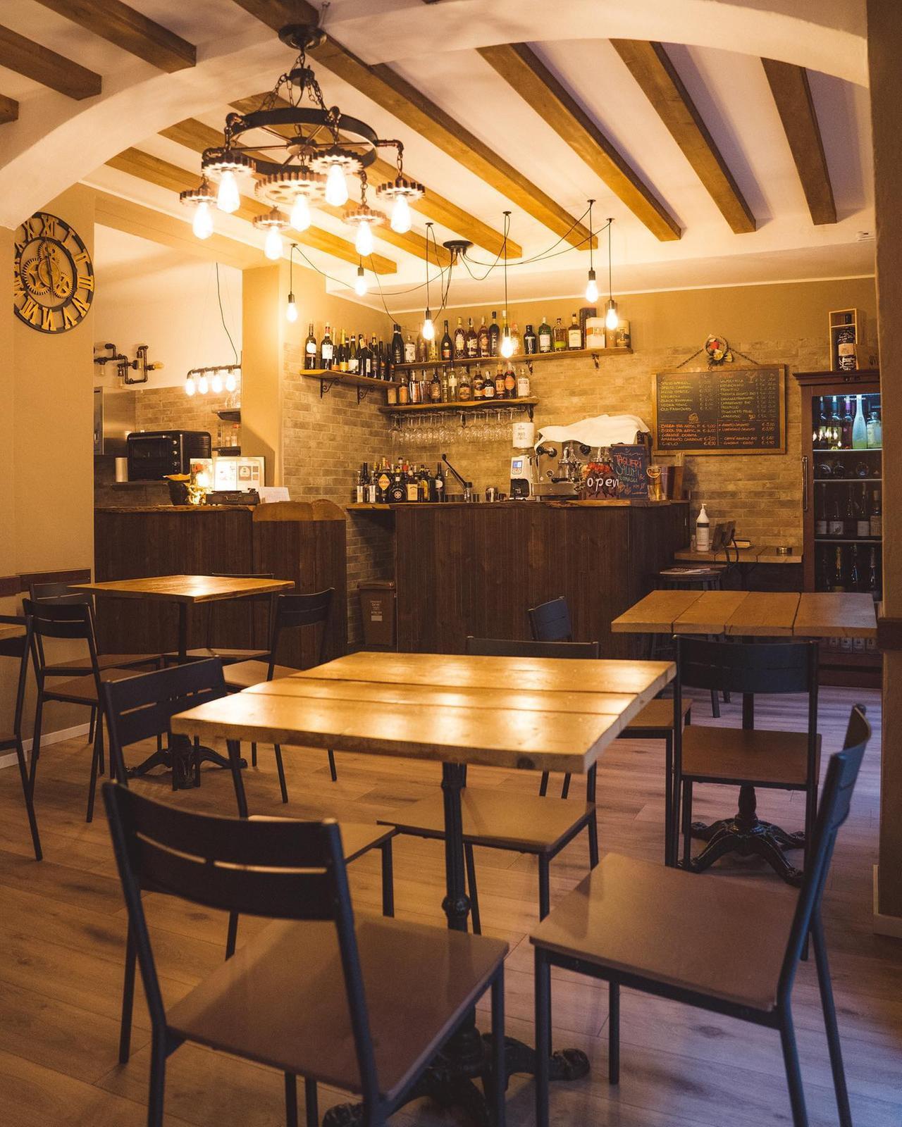 All’Ânma Winebar di Reggio Emilia partono le lezioni della lingua dei ...