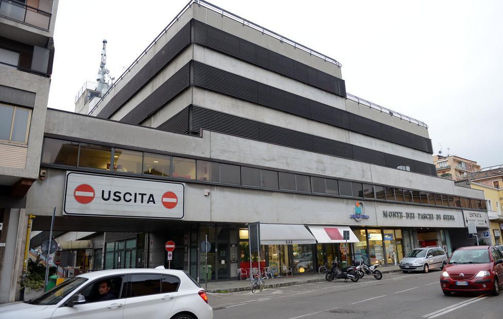 « Il garage Ferrari non è in regola» - Gazzetta di Modena