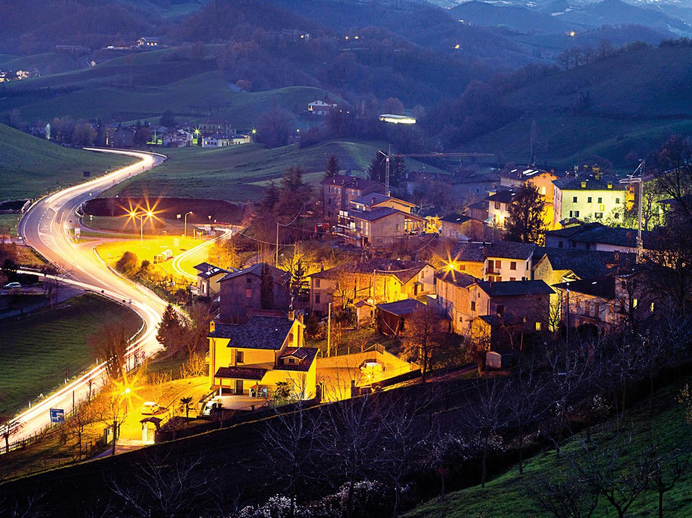 La storia dei reggiani passa sulla Statale 63 - Gazzetta di Reggio