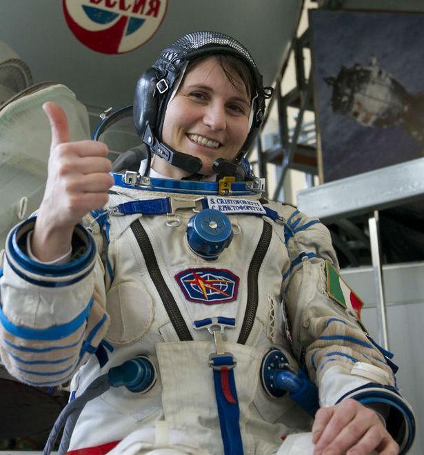 Da Astro Samantha una stoccata ai media faciloni - La Nuova Sardegna