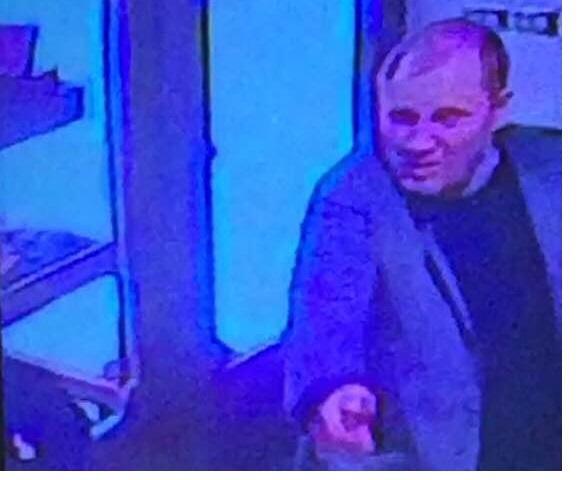 Modena: Ecco i volti dei rapinatori di via Selmi Li riconoscete ...