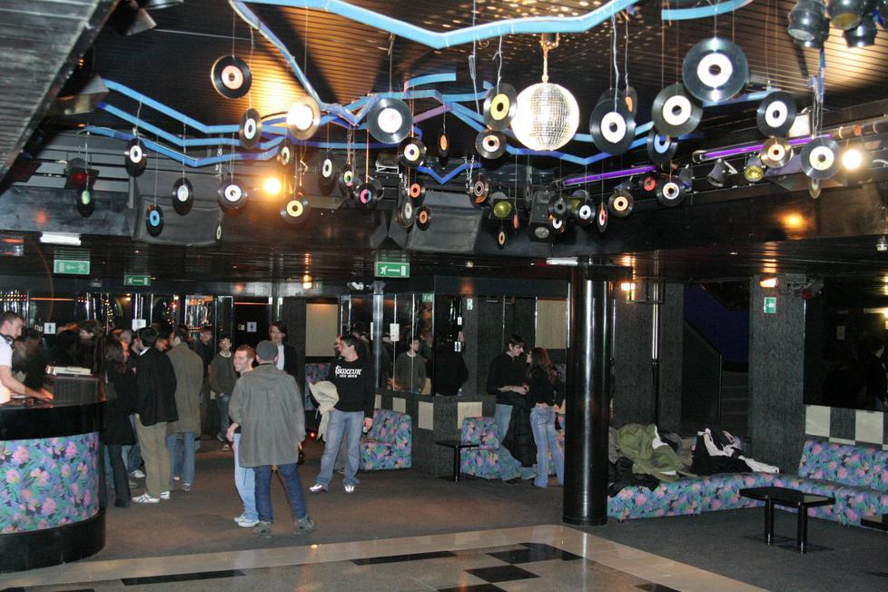 Disco Emilia, un'altra discoteca scomparsa: il Number One di Reggio ...