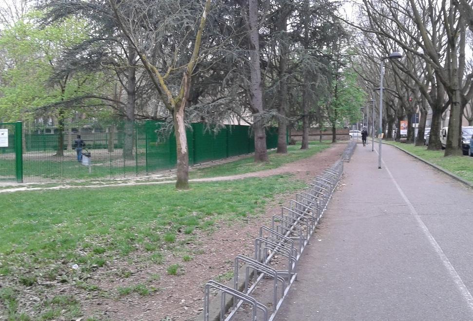 Ferrara, aggredita e gettata a terra dal branco - La Nuova Ferrara Ferrara, aggredita e gettata a terra dal branco - La Nuova Ferrara