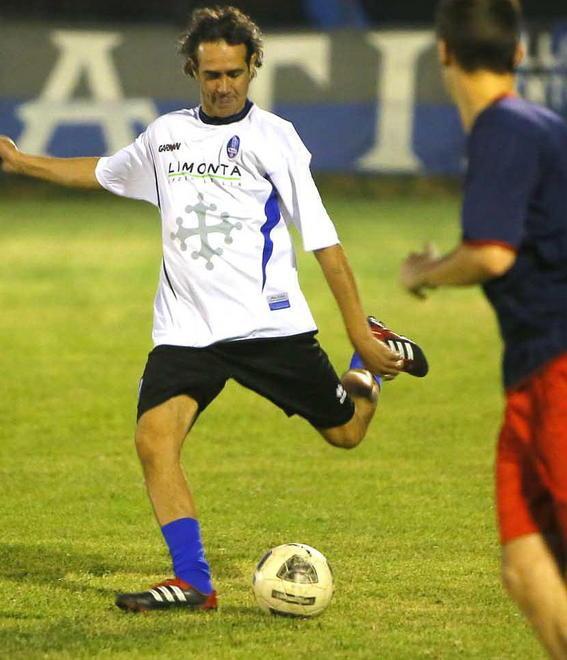 L’ex capitano del Pisa Paolo Andreotti gioca... dalla Curva - Il Tirreno