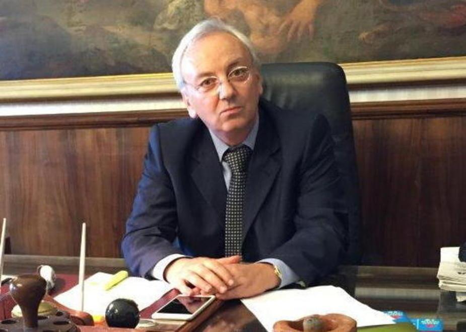 Il revisore dei conti: «Diffamato dal prefetto» - Il Tirreno