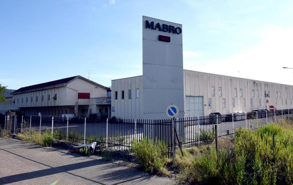 Conto alla rovescia per il futuro Mabro Martedì la verità Il Tirreno