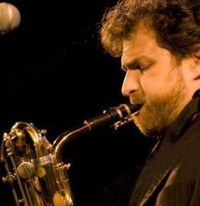 Ai Giardini Ducali di Modena, jazz con il sax di Michele Vignali ...
