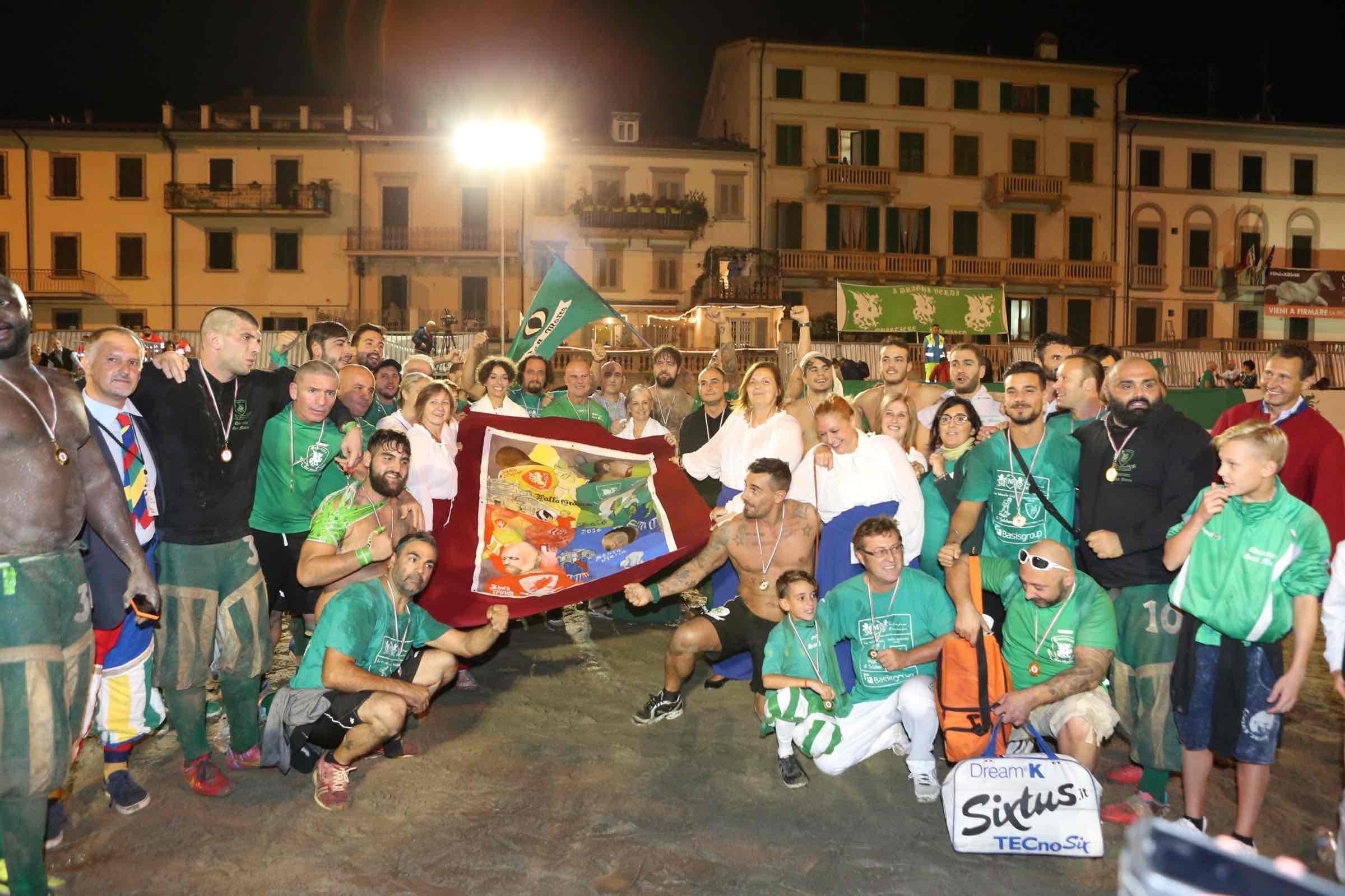 I Verdi conquistano la finale della Palla Grossa - Foto - Il Tirreno