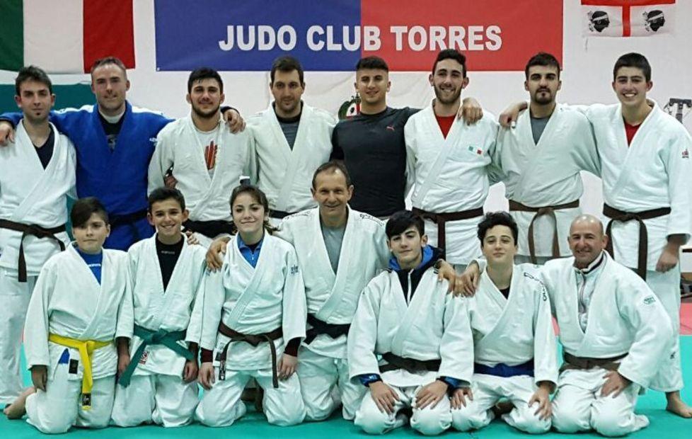 Una stagione da incorniciare per la società Judo club Torres - La Nuova ...