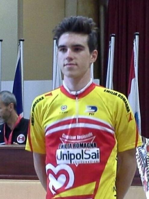 Andrea Innocenti stringe i denti e fugge per 20 km - Il Tirreno