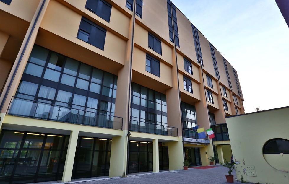 L’Hotel Raffaello di Modena alle eredi Marazzi - Gazzetta di Modena