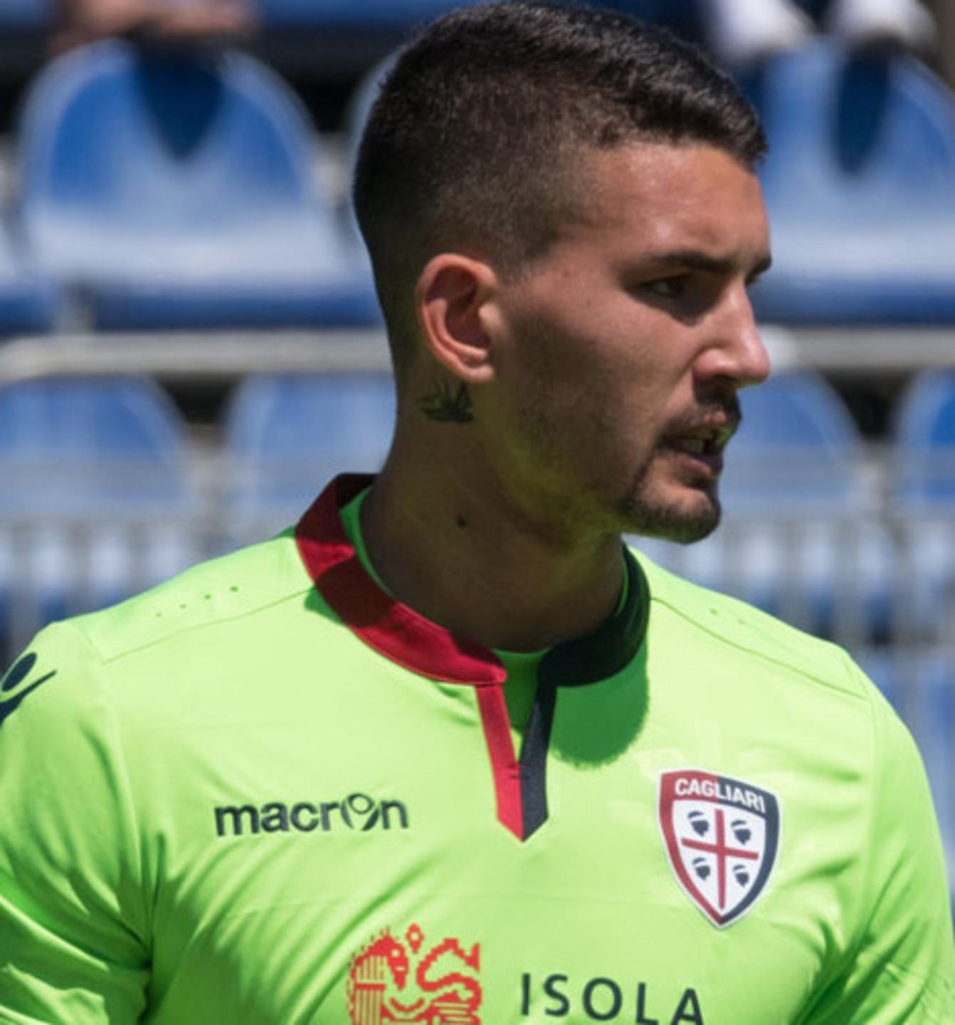 Il portiere Luca Crosta firma fino al 2020 La Nuova Sardegna