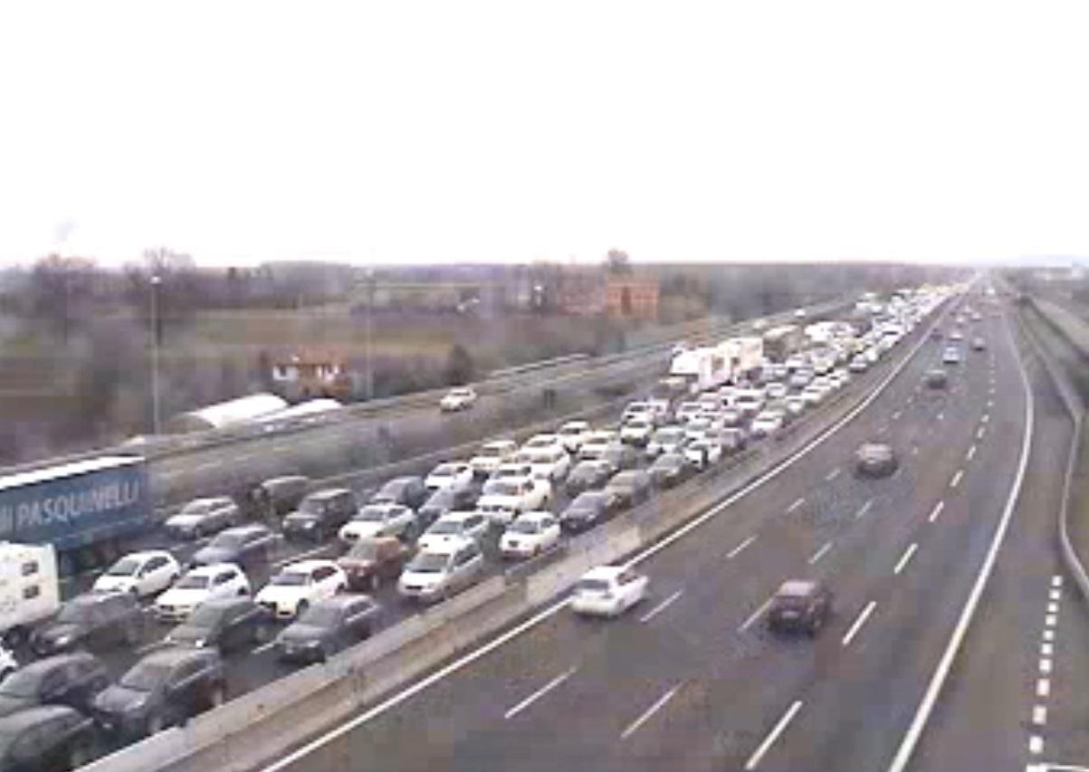 Modena, schianto con feriti in autostrada - Gazzetta di Modena