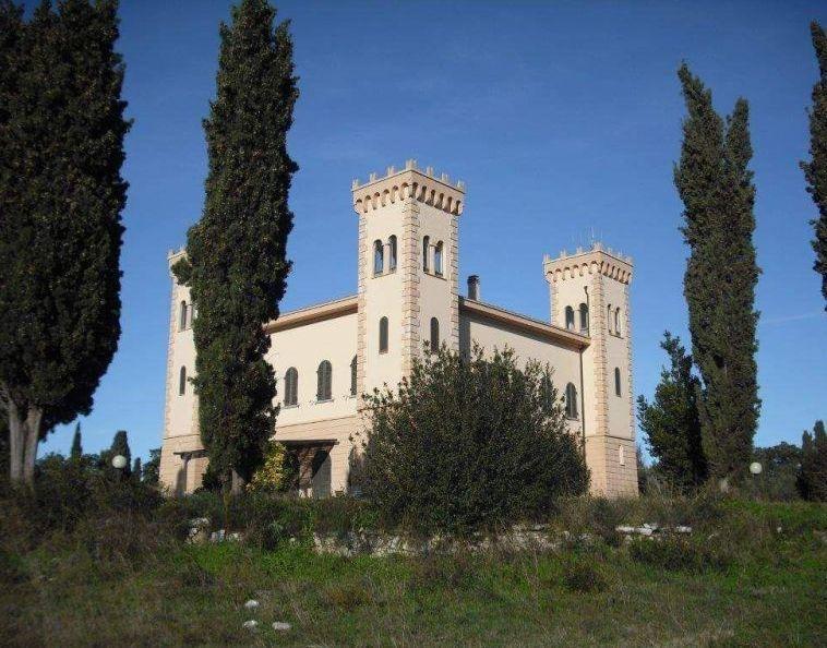 Castello Bonaria punta a un turismo di lusso - Il Tirreno