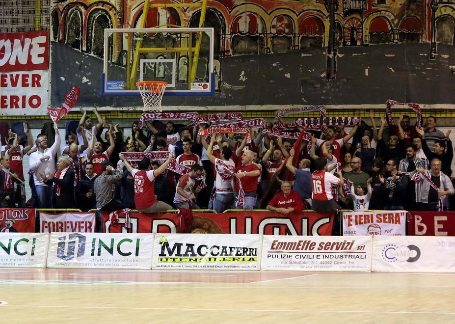 Palazzetto, stop del Coni Verifiche sui parcheggi - La Nuova Ferrara