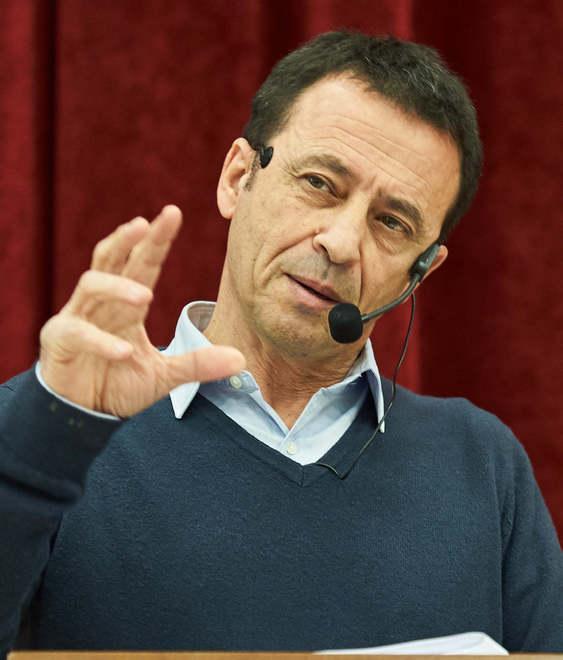 Luigi Scotto presenta la lista Ecco i nomi del suo “Progetto” Il Tirreno