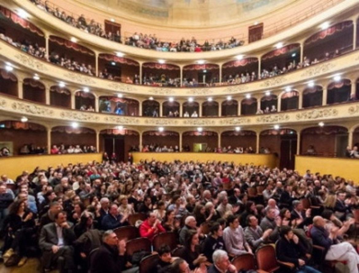 Teatro in classe: inizia l’Itis Fermi con “Zoom” a Modena - Gazzetta di ...