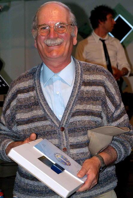 Addio al pittore Giuseppe Gragnani: decorò lo stadio dei Pini di ...