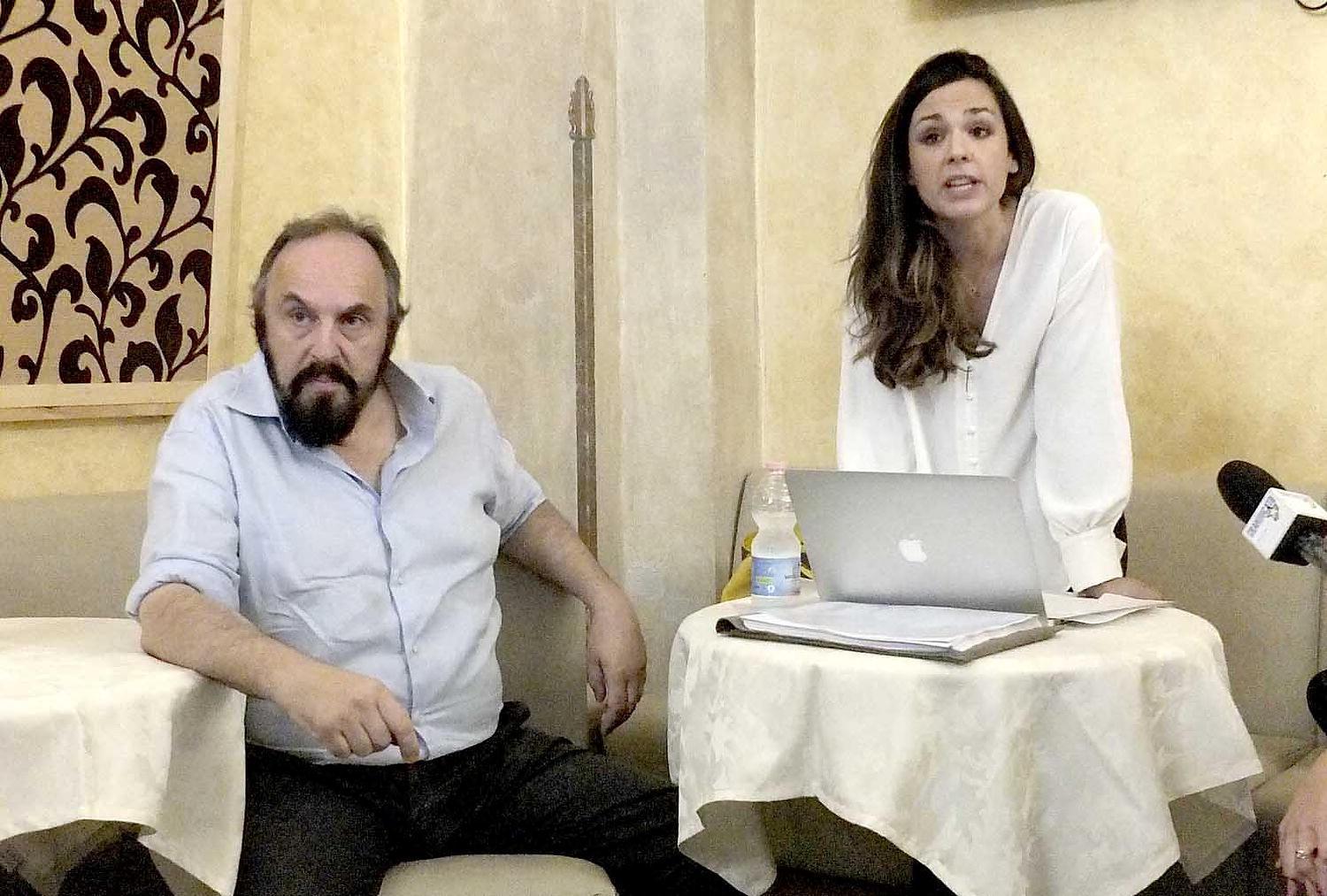 Buscemi denuncia per stalking la Casa della Donna - Il Tirreno