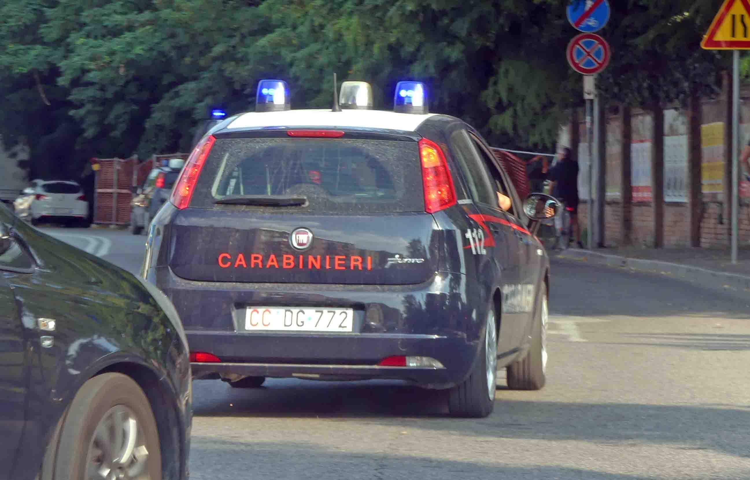 Si Masturba Davanti Alla Vicina E Ai Suoi Figli Denunciato Gazzetta 1282