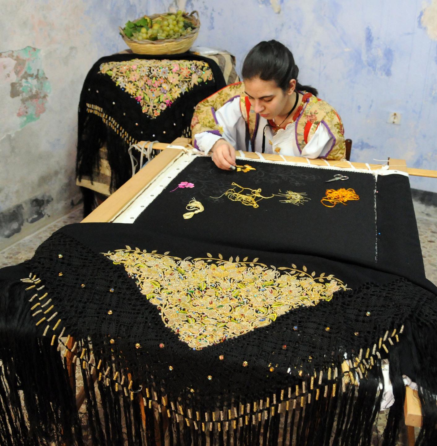 Oliena apre le sue Cortes nel segno della memoria La Nuova Sardegna