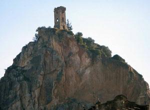 Caprona, torre nel degrado - Il Tirreno