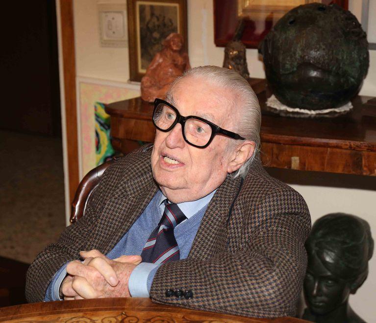 L’onorevole Amadei compie 100 anni «Il segreto? Cammino con la testa ...