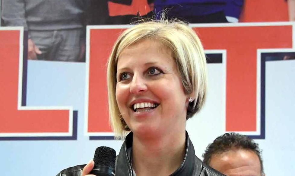 Consiglio straordinario la maggioranza difende la presidente Amorfini ...