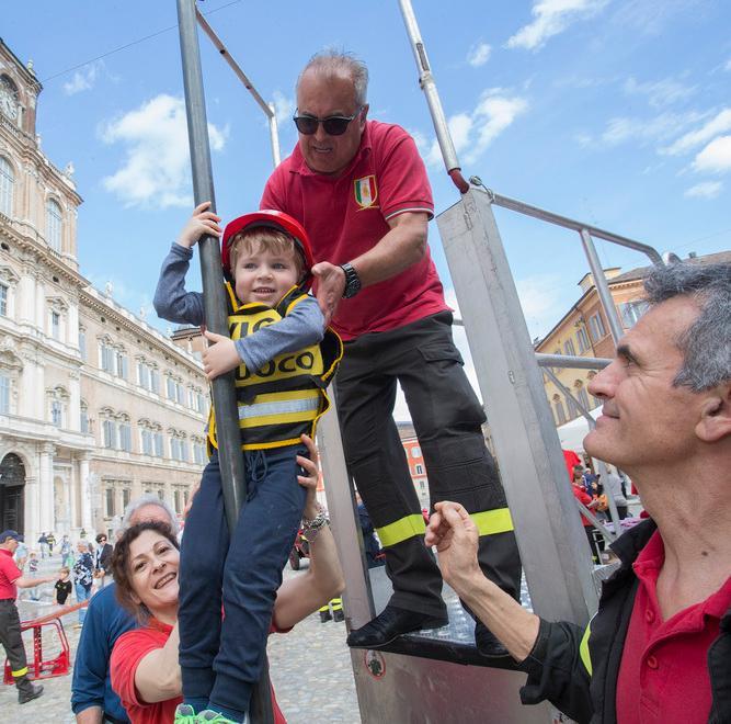 I vigili del fuoco in festa per gli 80 anni Gazzetta di Modena