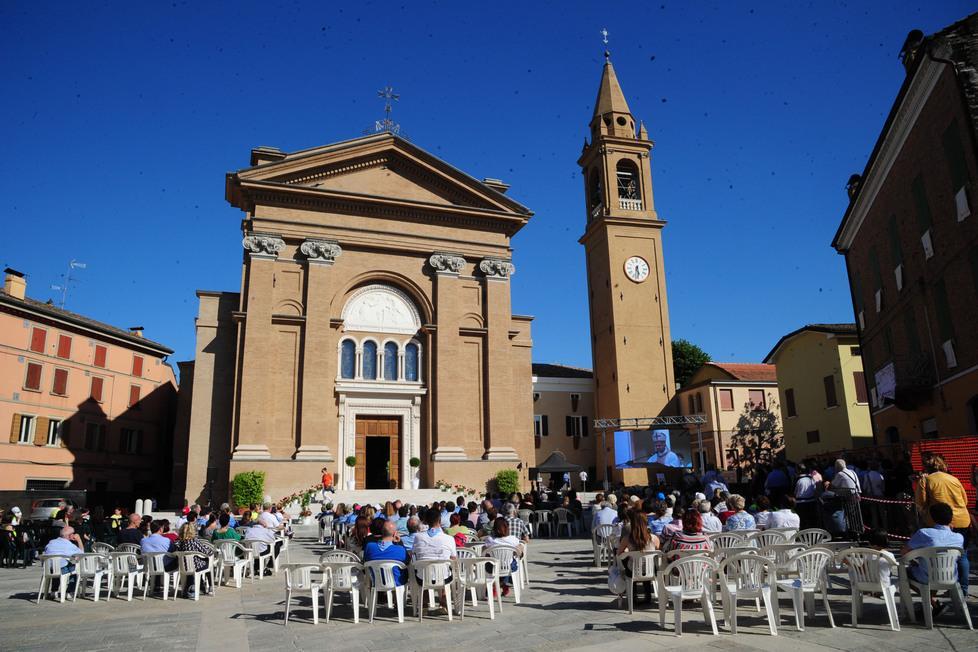 Cavezzo, riaperta la chiesa e campane a festa Gazzetta di Modena