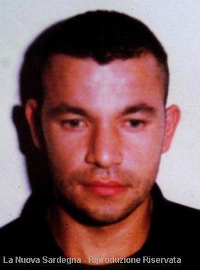 Rapine, armi e l'amicizia con il fratello di Raffaele Arzu - La Nuova ...