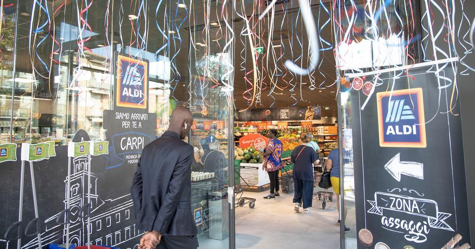 Aldi, in migliaia all’apertura - Gazzetta di Modena