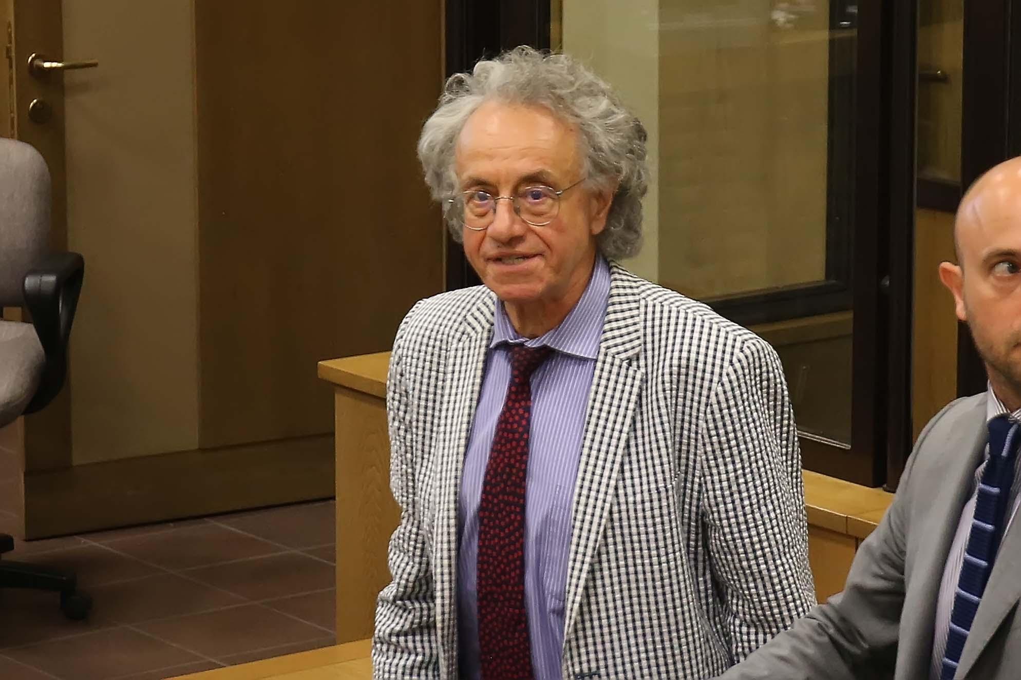 Indagato per maltrattamenti in famiglia lo psicoterapeuta Claudio Foti ... Indagato per maltrattamenti in famiglia lo psicoterapeuta Claudio Foti ...
