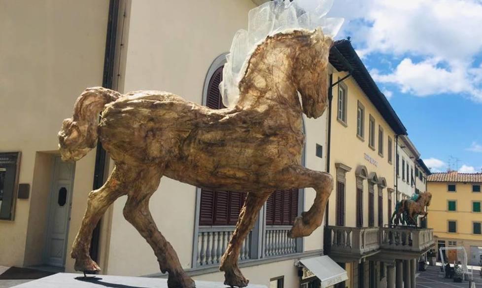L’artista Dall’Osso mostra le sue opere a bambini e famiglie - Il Tirreno