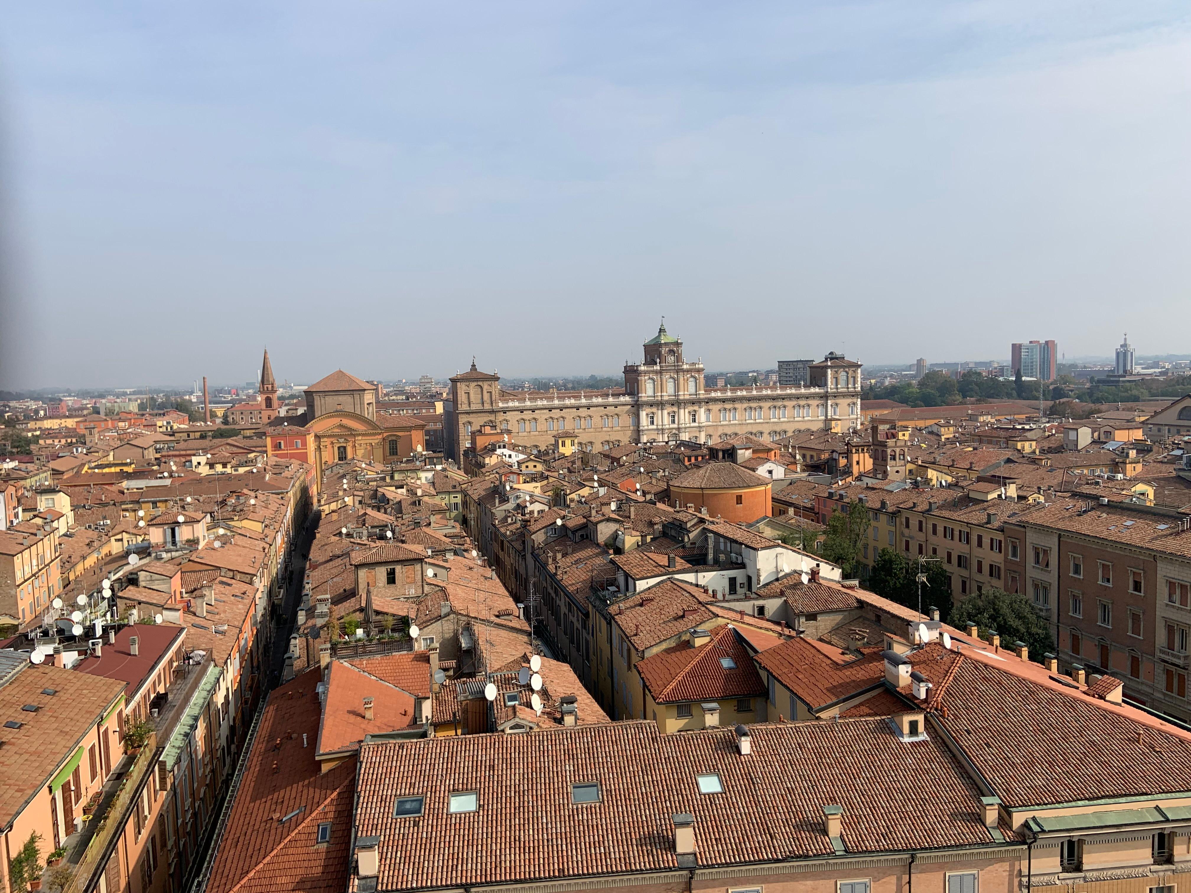 Numeri, curiosità e dati di Modena: ecco la fotografia della città del ...