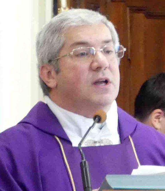 Monsignor Marco Bezzi è il nuovo parroco della Sacra Famiglia La Nuova ...