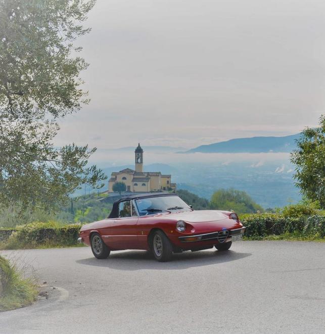 Auto storiche a spasso sulle colline di Capannori Il Tirreno