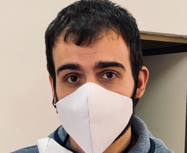 Matteo Canu si reinventa con “Millenial mask” - La Nuova Sardegna