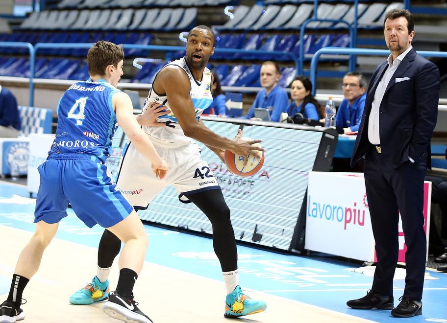 La ripresa solo col pubblico Il Kleb rifiuta le porte chiuse - La Nuova ...