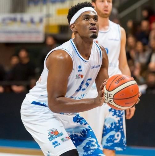 Tramec Cento, ora è ufficiale Il primo americano è il pivot Brandon ...