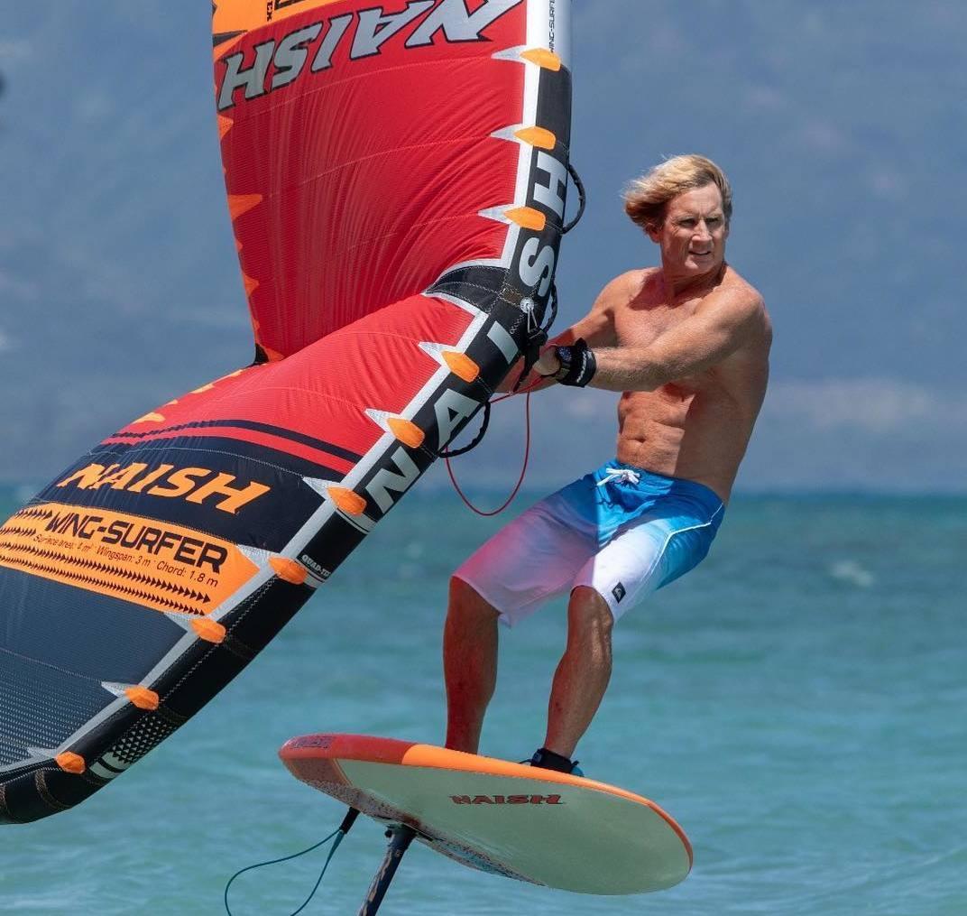 Il nuovo sport nato alle Hawaii e lanciato da Robby Naish - Il Tirreno