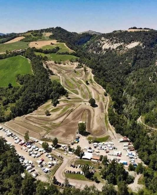 Cade a 6 anni con la minimoto Paura sulla pista da cross - Gazzetta di ...