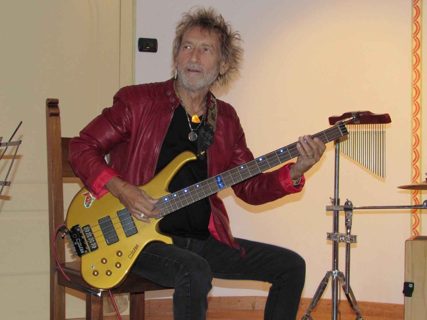 Claudio "il Gallo" Golinelli Il bassista di Vasco dopo il trapianto ...