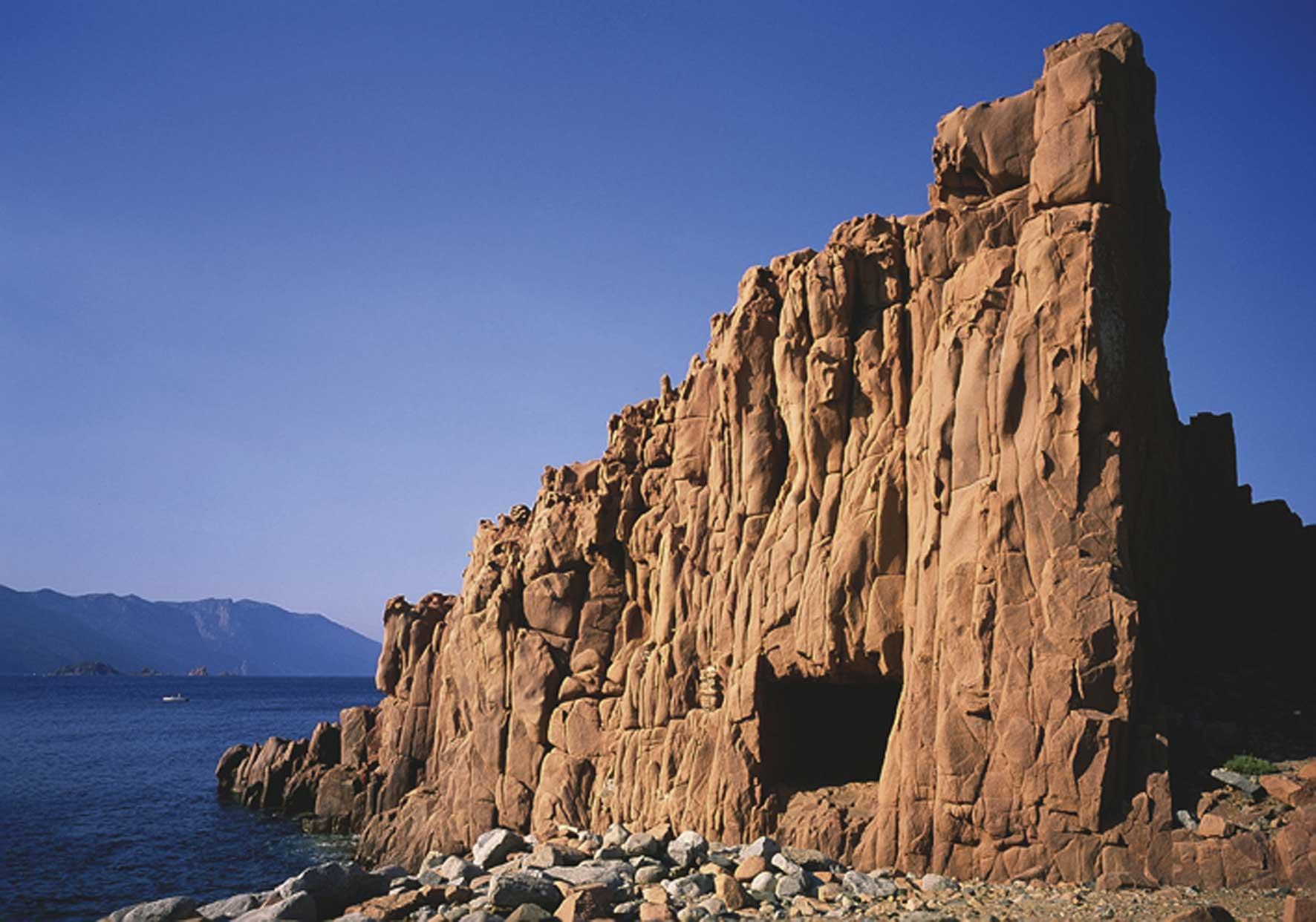 Isola e natura, bellezza sarda: Rocce Rosse La Nuova Sardegna