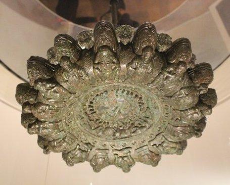 Gli Etruschi e i rituali della luce come segnale per il futuro Il Tirreno