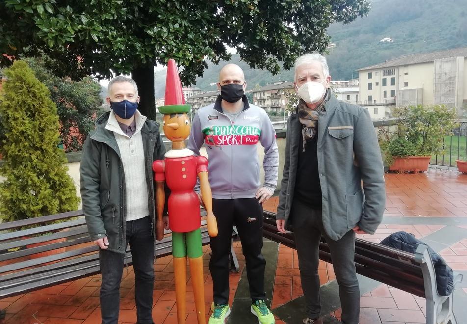 Al parco di Valchiusa piazzetta rinnovata e recinto lungo l’area - Il ...