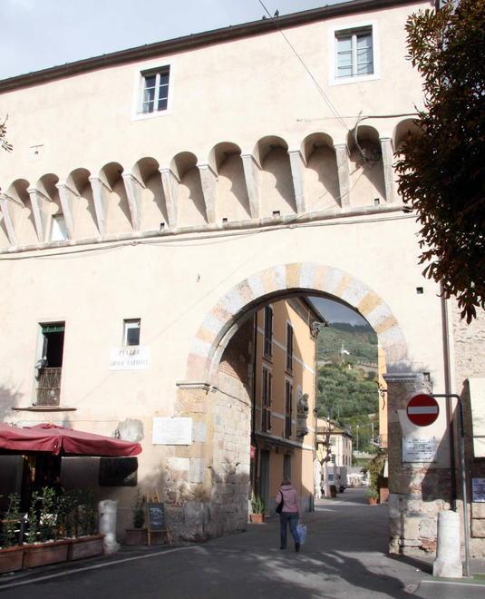 Piazza Carducci, cambia la viabilità - Il Tirreno